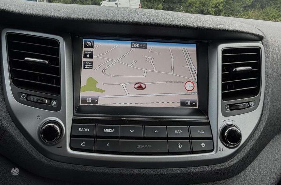 Balts Hyundai Tucson 2016 Šauļi, ar dzinēja tilpumu 2.00 L un nobraukumu 179 tūkst. km par 14999 €, foto 44 vietnē AUTOMOTO.COM.LV