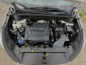 Balts Hyundai Tucson 2016 Šauļi, ar dzinēja tilpumu 2.00 L un nobraukumu 179 tūkst. km par 14999 €, foto 50 vietnē AUTOMOTO.COM.LV
