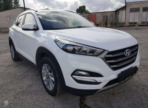 White Hyundai Tucson 2016 in Siauliai, with an engine capacity of 1.69 L and mileage of 300 thousand km for 7900 €, photo  on AUTOMOTO.COM.LV
