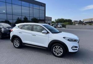 Balts Hyundai Tucson 2016 Telšiai, ar dzinēja tilpumu 1.70 L un nobraukumu 235 tūkst. km par 8990 €, foto 3 vietnē AUTOMOTO.COM.LV