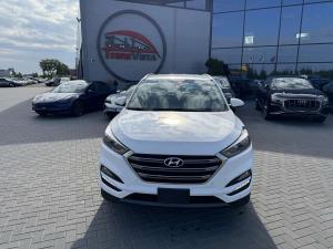 White Hyundai Tucson 2016 in Telschi, with an engine capacity of 1.69 L and mileage of 235 thousand km for 8999 €, photo  on AUTOMOTO.COM.LV