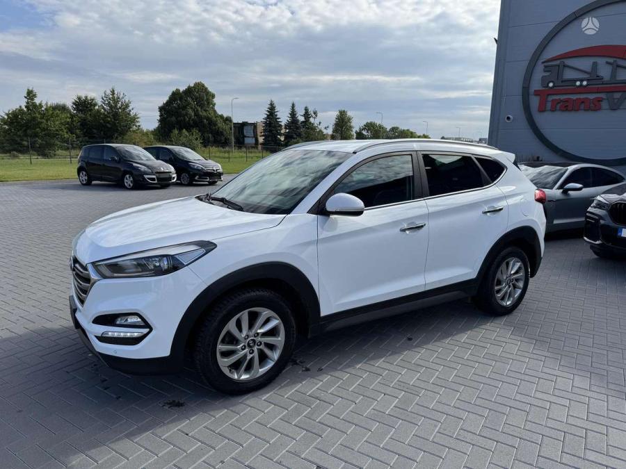 Balts Hyundai Tucson 2016 Telšiai, ar dzinēja tilpumu 1.69 L un nobraukumu 235 tūkst. km par 8999 €, foto 4 vietnē AUTOMOTO.COM.LV