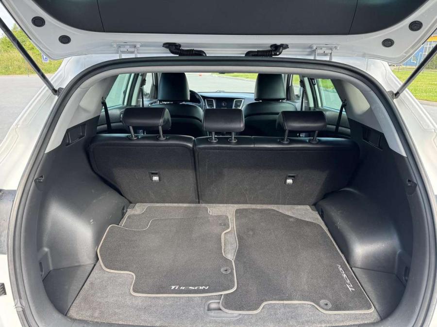 Balts Hyundai Tucson 2016 Telšiai, ar dzinēja tilpumu 1.69 L un nobraukumu 235 tūkst. km par 8999 €, foto 25 vietnē AUTOMOTO.COM.LV
