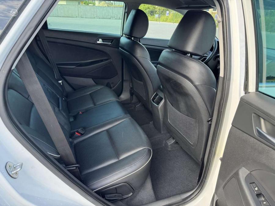 Balts Hyundai Tucson 2016 Telšiai, ar dzinēja tilpumu 1.69 L un nobraukumu 235 tūkst. km par 8999 €, foto 26 vietnē AUTOMOTO.COM.LV