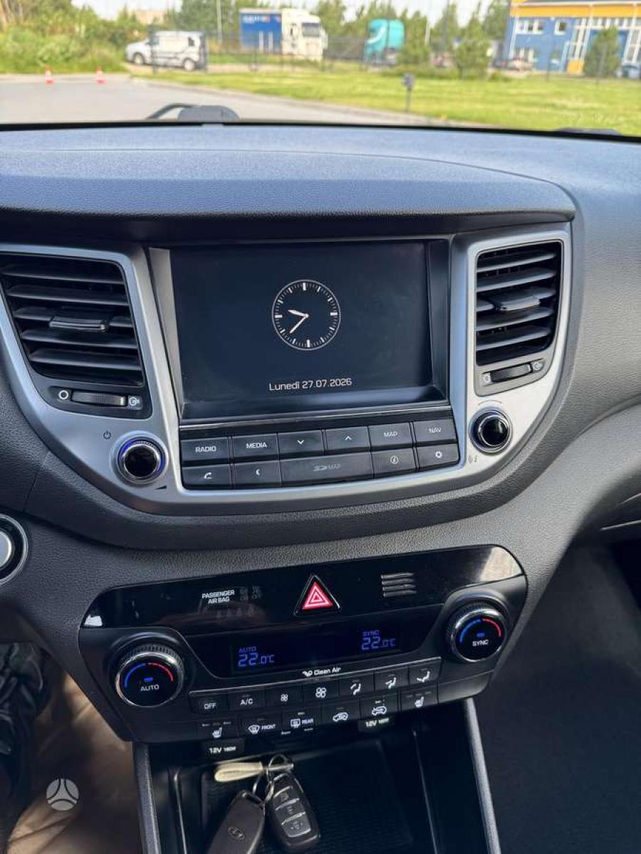 Balts Hyundai Tucson 2016 Telšiai, ar dzinēja tilpumu 1.69 L un nobraukumu 235 tūkst. km par 8999 €, foto 30 vietnē AUTOMOTO.COM.LV