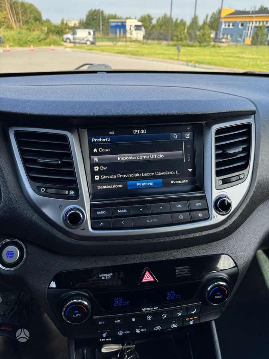 Balts Hyundai Tucson 2016 Telšiai, ar dzinēja tilpumu 1.69 L un nobraukumu 235 tūkst. km par 8999 €, foto 38 vietnē AUTOMOTO.COM.LV