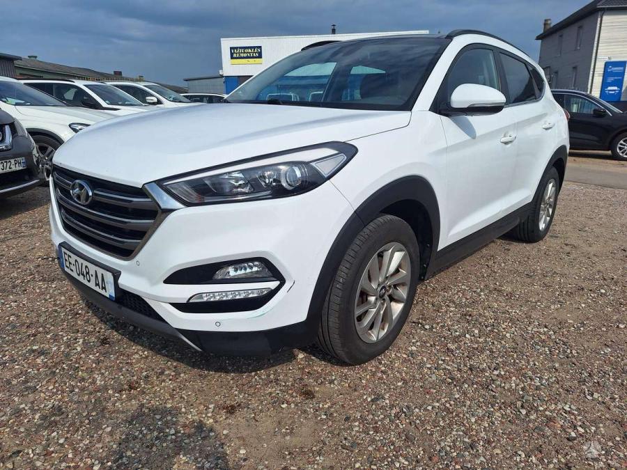 Balts Hyundai Tucson 2016 Tauragė, ar dzinēja tilpumu 1.69 L un nobraukumu 200 tūkst. km par 8800 €, foto 1 vietnē AUTOMOTO.COM.LV