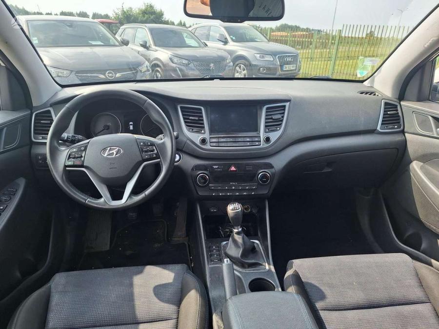 Balts Hyundai Tucson 2016 Tauragė, ar dzinēja tilpumu 1.69 L un nobraukumu 200 tūkst. km par 8800 €, foto 10 vietnē AUTOMOTO.COM.LV