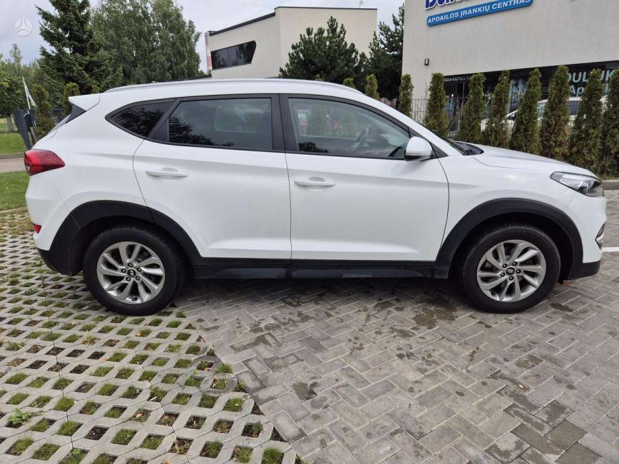 Balts Hyundai Tucson 2016 Kauņa, ar dzinēja tilpumu 1.69 L un nobraukumu 173 tūkst. km par 8600 €, foto 4 vietnē AUTOMOTO.COM.LV