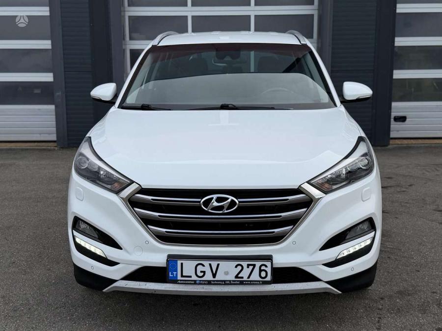 Balts Hyundai Tucson 2016 Panevēža, ar dzinēja tilpumu 1.69 L un nobraukumu 159 tūkst. km par 10950 €, foto 3 vietnē AUTOMOTO.COM.LV
