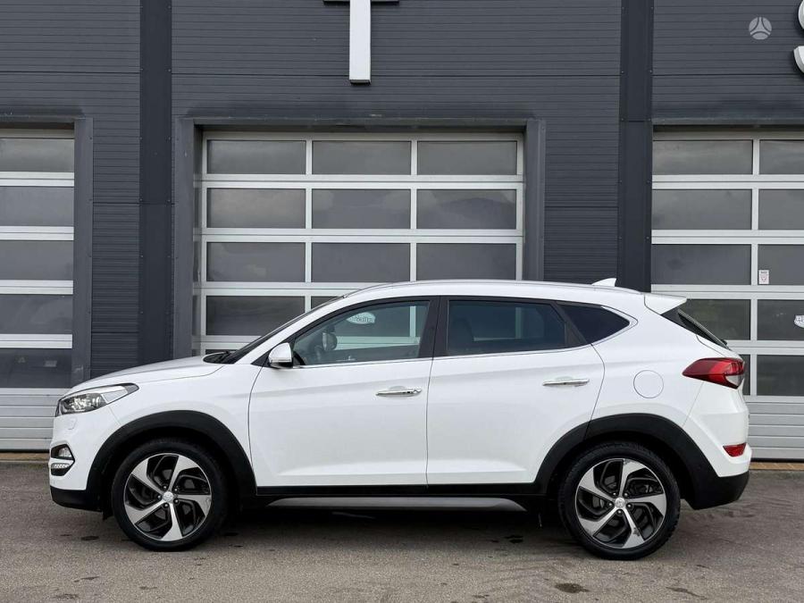 Balts Hyundai Tucson 2016 Panevēža, ar dzinēja tilpumu 1.69 L un nobraukumu 159 tūkst. km par 10950 €, foto 6 vietnē AUTOMOTO.COM.LV