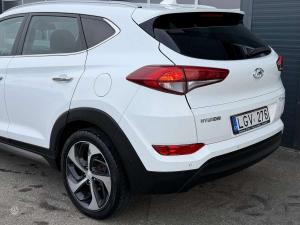 Balts Hyundai Tucson 2016 Panevēža, ar dzinēja tilpumu 1.69 L un nobraukumu 159 tūkst. km par 10950 €, foto 12 vietnē AUTOMOTO.COM.LV
