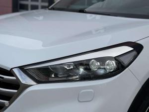 Balts Hyundai Tucson 2016 Panevēža, ar dzinēja tilpumu 1.69 L un nobraukumu 159 tūkst. km par 10950 €, foto 15 vietnē AUTOMOTO.COM.LV