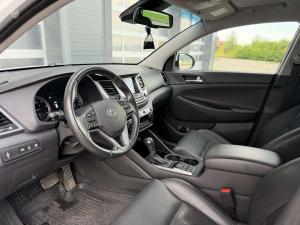 Balts Hyundai Tucson 2016 Panevēža, ar dzinēja tilpumu 1.69 L un nobraukumu 159 tūkst. km par 10950 €, foto 16 vietnē AUTOMOTO.COM.LV
