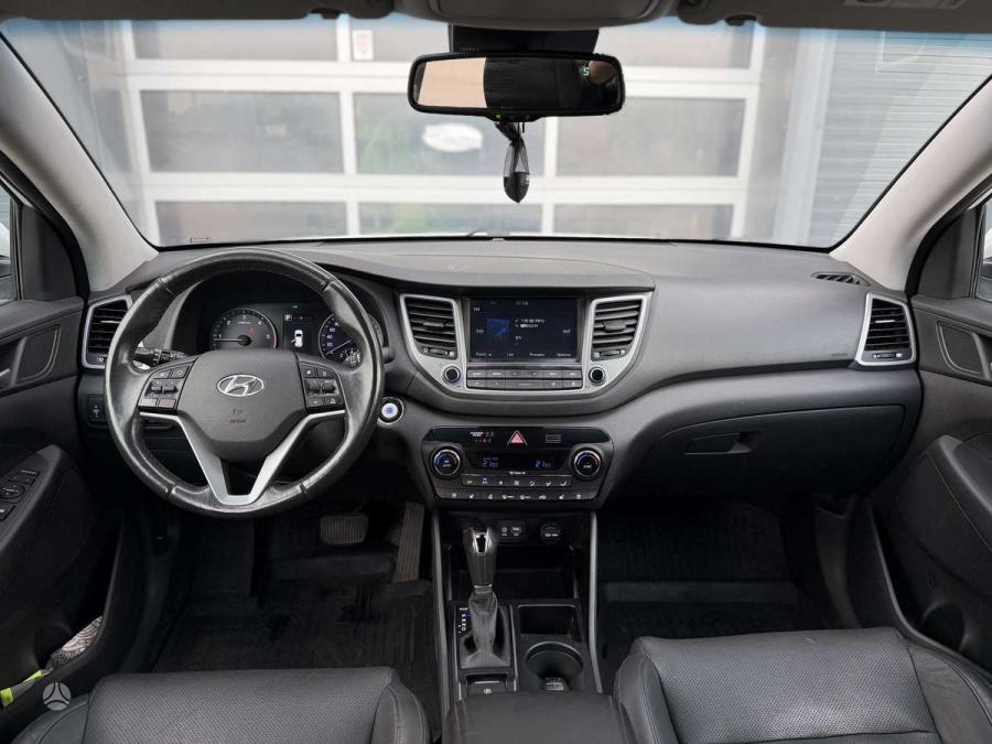 Balts Hyundai Tucson 2016 Panevēža, ar dzinēja tilpumu 1.69 L un nobraukumu 159 tūkst. km par 10950 €, foto 17 vietnē AUTOMOTO.COM.LV