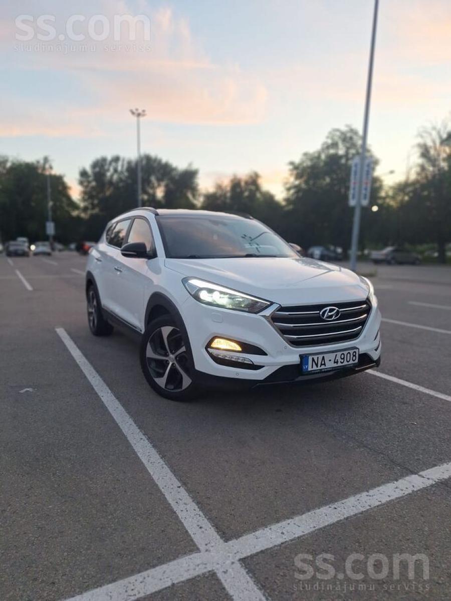 Balts Hyundai Tucson 2017 Rīga, ar dzinēja tilpumu 2.00 L un nobraukumu 97 tūkst. km par 14500 €, foto 1 vietnē AUTOMOTO.COM.LV