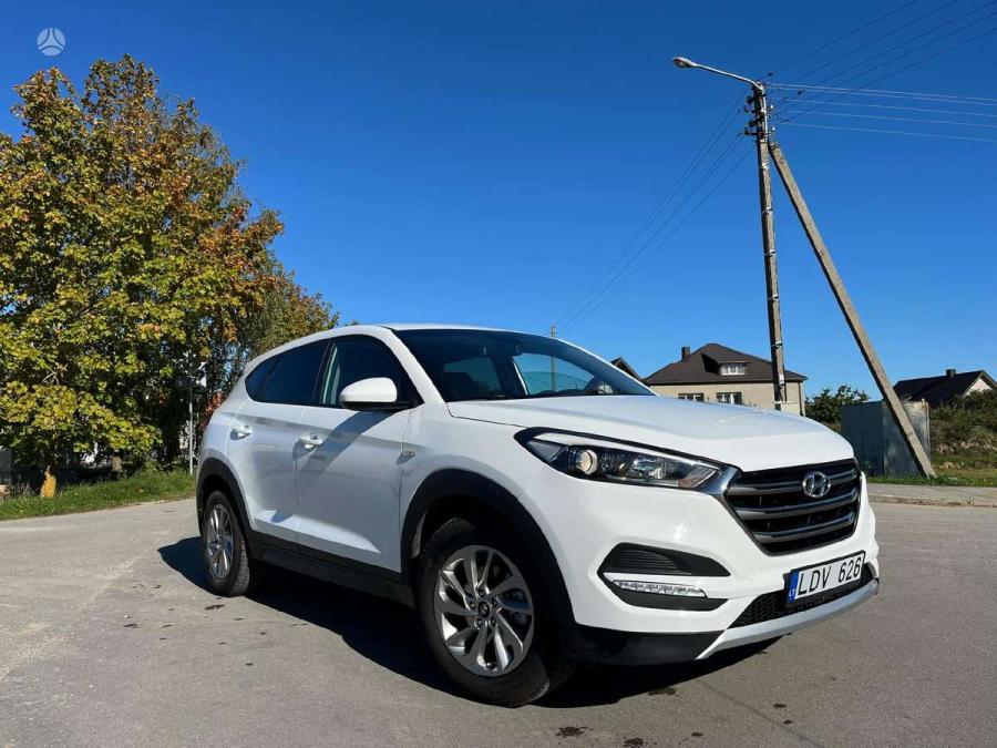 Balts Hyundai Tucson 2017 Šauļi, ar dzinēja tilpumu 2.00 L un nobraukumu 144 tūkst. km par 7500 €, foto 1 vietnē AUTOMOTO.COM.LV