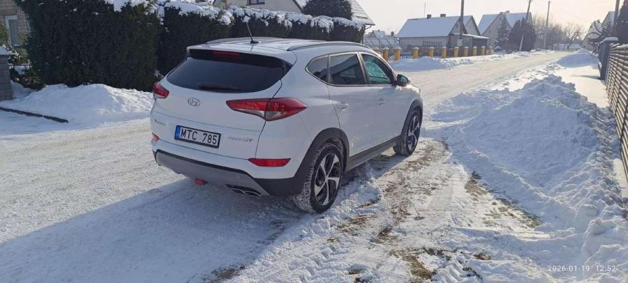 Balts Hyundai Tucson 2017 Raseiniai, ar dzinēja tilpumu 1.59 L un nobraukumu 32 tūkst. km par 15499 €, foto 3 vietnē AUTOMOTO.COM.LV