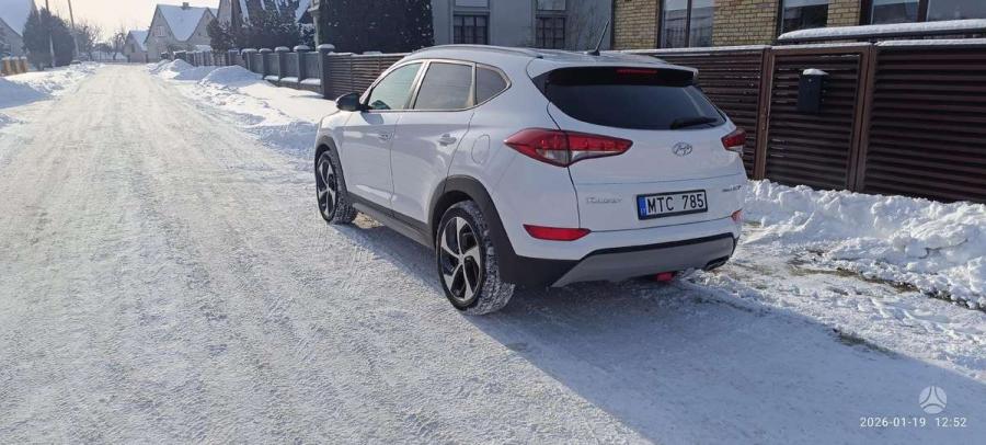 Balts Hyundai Tucson 2017 Raseiniai, ar dzinēja tilpumu 1.59 L un nobraukumu 32 tūkst. km par 15499 €, foto 4 vietnē AUTOMOTO.COM.LV