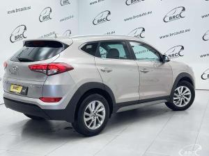 White Hyundai Tucson 2017 in Vilnius, with an engine capacity of 1.69 L and mileage of 185 thousand km for 11900 €, photo 3 on AUTOMOTO.COM.LV