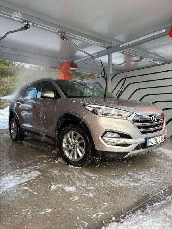 Balts Hyundai Tucson 2017 Viļņa, ar dzinēja tilpumu 1.69 L un nobraukumu 139 tūkst. km par 13000 €, foto 1 vietnē AUTOMOTO.COM.LV