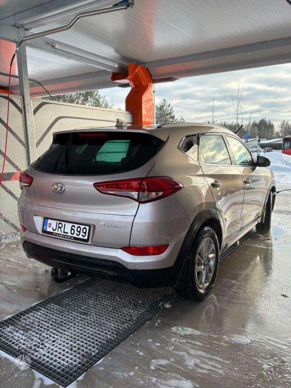 Balts Hyundai Tucson 2017 Viļņa, ar dzinēja tilpumu 1.69 L un nobraukumu 139 tūkst. km par 13000 €, foto 2 vietnē AUTOMOTO.COM.LV
