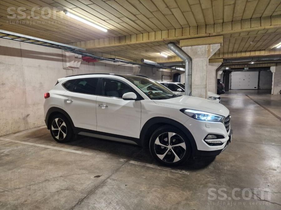 Balts Hyundai Tucson 2017 Rīga, ar dzinēja tilpumu 1.60 L un nobraukumu 71 tūkst. km par 19800 €, foto 6 vietnē AUTOMOTO.COM.LV