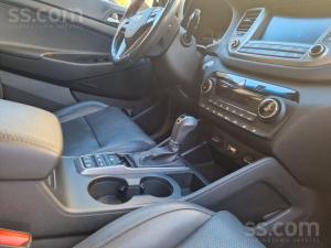 Balts Hyundai Tucson 2017 Rīga, ar dzinēja tilpumu 1.60 L un nobraukumu 71 tūkst. km par 19800 €, foto 34 vietnē AUTOMOTO.COM.LV