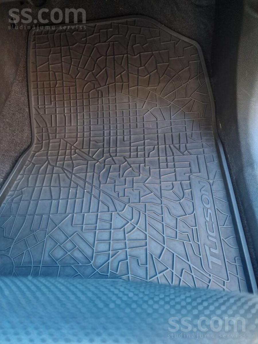 Balts Hyundai Tucson 2017 Rīga, ar dzinēja tilpumu 1.60 L un nobraukumu 71 tūkst. km par 19800 €, foto 36 vietnē AUTOMOTO.COM.LV