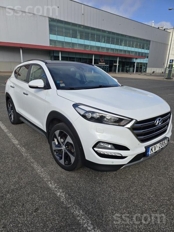 Balts Hyundai Tucson 2017 Rīga, ar dzinēja tilpumu 1.60 L un nobraukumu 71 tūkst. km par 19800 €, foto 8 vietnē AUTOMOTO.COM.LV