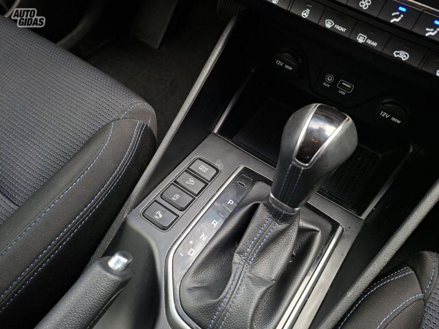 White Hyundai Tucson 2017 in Silute, with an engine capacity of 1.70 L and mileage of 292 thousand km for 8888 €, photo 20 on AUTOMOTO.COM.LV