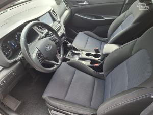 White Hyundai Tucson 2017 in Silute, with an engine capacity of 1.70 L and mileage of 292 thousand km for 8888 €, photo 29 on AUTOMOTO.COM.LV