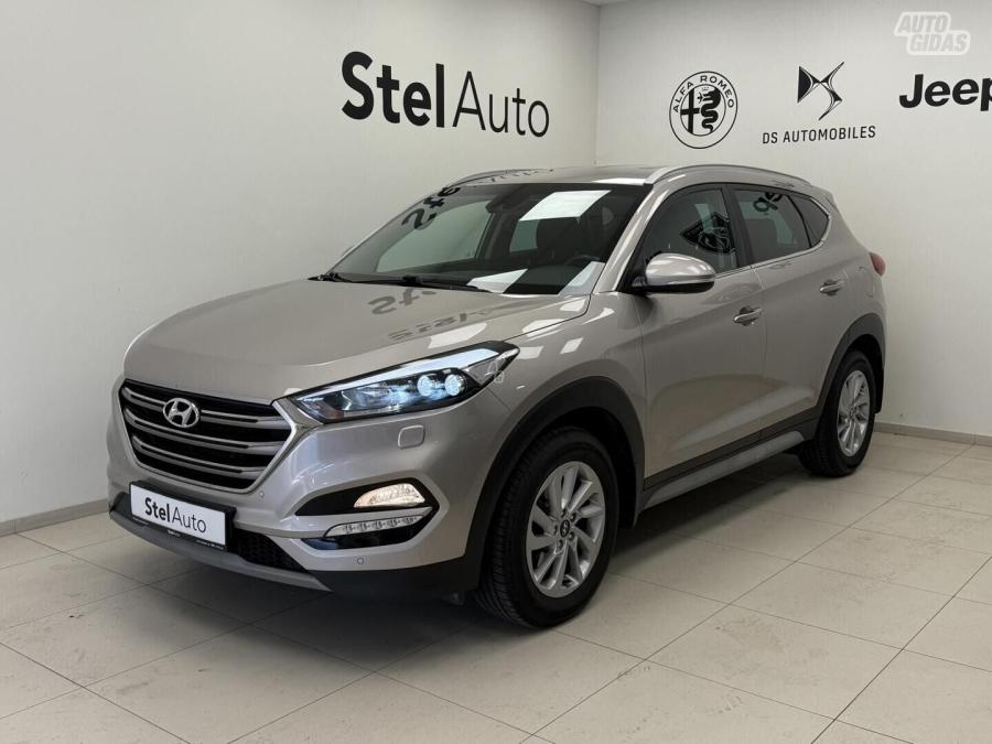 White Hyundai Tucson 2017 in Vilnius, with an engine capacity of 1.60 L and mileage of 92 thousand km for 13990 €, photo 1 on AUTOMOTO.COM.LV