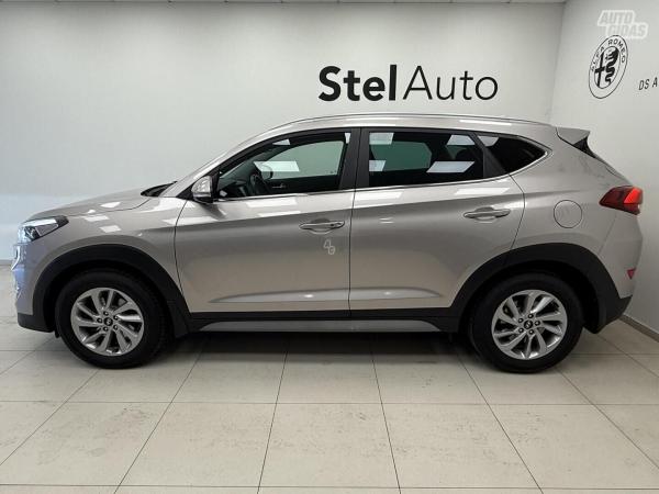 White Hyundai Tucson 2017 in Vilnius, with an engine capacity of 1.60 L and mileage of 92 thousand km for 13990 €, photo 2 on AUTOMOTO.COM.LV