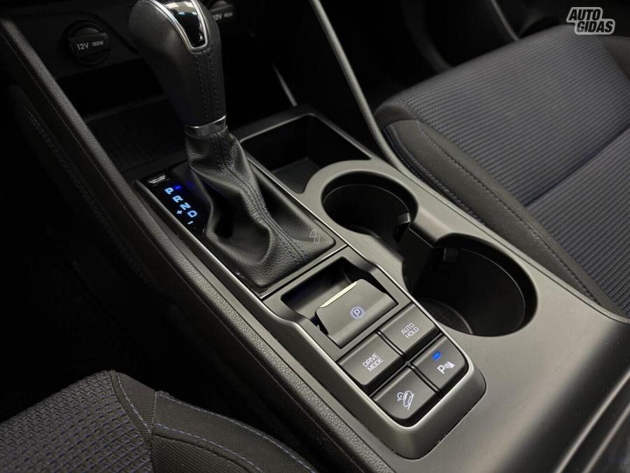 White Hyundai Tucson 2017 in Vilnius, with an engine capacity of 1.60 L and mileage of 92 thousand km for 13990 €, photo 18 on AUTOMOTO.COM.LV