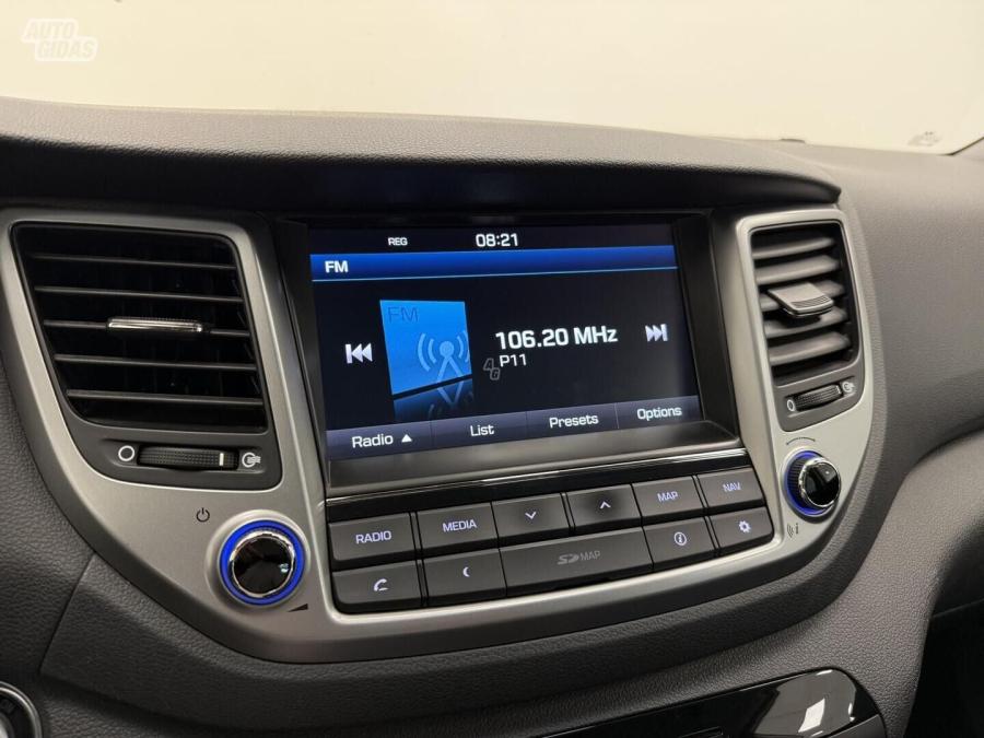 White Hyundai Tucson 2017 in Vilnius, with an engine capacity of 1.60 L and mileage of 92 thousand km for 13990 €, photo 19 on AUTOMOTO.COM.LV