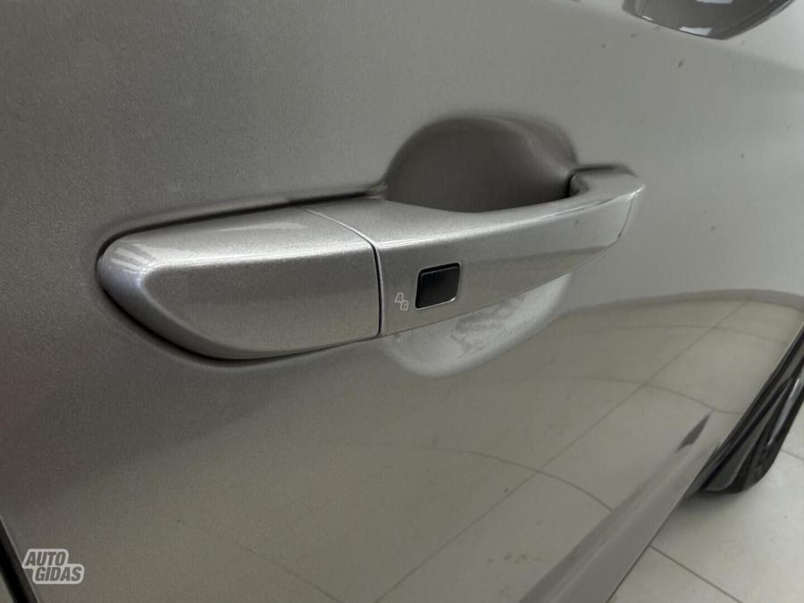 White Hyundai Tucson 2017 in Vilnius, with an engine capacity of 1.60 L and mileage of 92 thousand km for 13990 €, photo 22 on AUTOMOTO.COM.LV