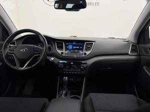 White Hyundai Tucson 2017 in Vilnius, with an engine capacity of 1.60 L and mileage of 92 thousand km for 13990 €, photo 28 on AUTOMOTO.COM.LV