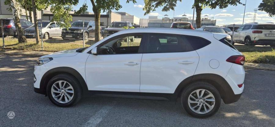 Balts Hyundai Tucson 2017 Marijampole, ar dzinēja tilpumu 2.00 L un nobraukumu 212 tūkst. km par 12450 €, foto 9 vietnē AUTOMOTO.COM.LV