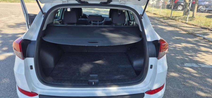 Balts Hyundai Tucson 2017 Marijampole, ar dzinēja tilpumu 2.00 L un nobraukumu 212 tūkst. km par 12450 €, foto 15 vietnē AUTOMOTO.COM.LV