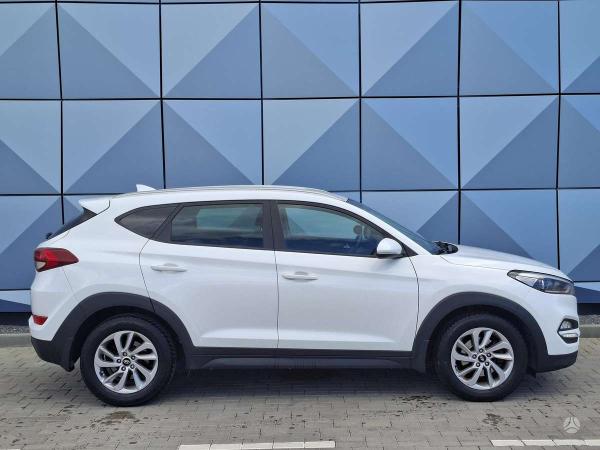 Balts Hyundai Tucson 2017 Šilutė, ar dzinēja tilpumu 1.69 L un nobraukumu 290 tūkst. km par 8900 €, foto 9 vietnē AUTOMOTO.COM.LV