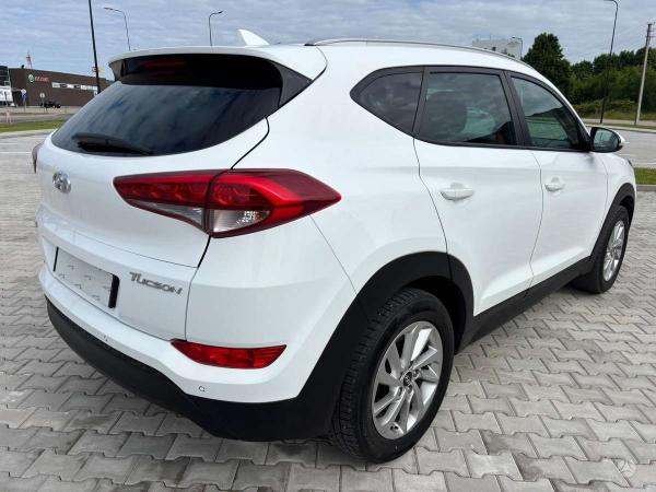 Balts Hyundai Tucson 2017 Tauragė, ar dzinēja tilpumu 1.69 L un nobraukumu 197 tūkst. km par 9950 €, foto 4 vietnē AUTOMOTO.COM.LV
