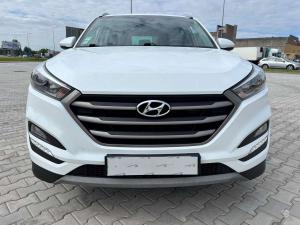 White Hyundai Tucson 2017 in Taurage, with an engine capacity of 1.69 L and mileage of 197 thousand km for 9950 €, photo 6 on AUTOMOTO.COM.LV