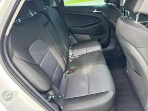 White Hyundai Tucson 2017 in Taurage, with an engine capacity of 1.69 L and mileage of 197 thousand km for 9950 €, photo 11 on AUTOMOTO.COM.LV