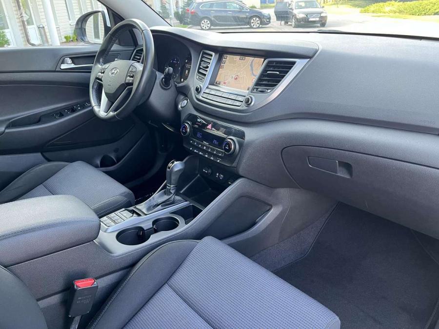 Balts Hyundai Tucson 2017 Viļņa, ar dzinēja tilpumu 1.69 L un nobraukumu 240 tūkst. km par 9700 €, foto 17 vietnē AUTOMOTO.COM.LV