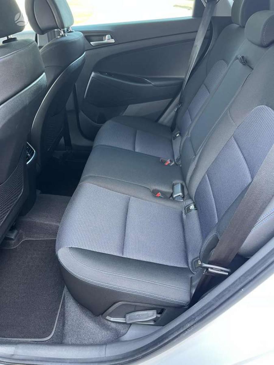 Balts Hyundai Tucson 2017 Viļņa, ar dzinēja tilpumu 1.69 L un nobraukumu 240 tūkst. km par 9700 €, foto 20 vietnē AUTOMOTO.COM.LV