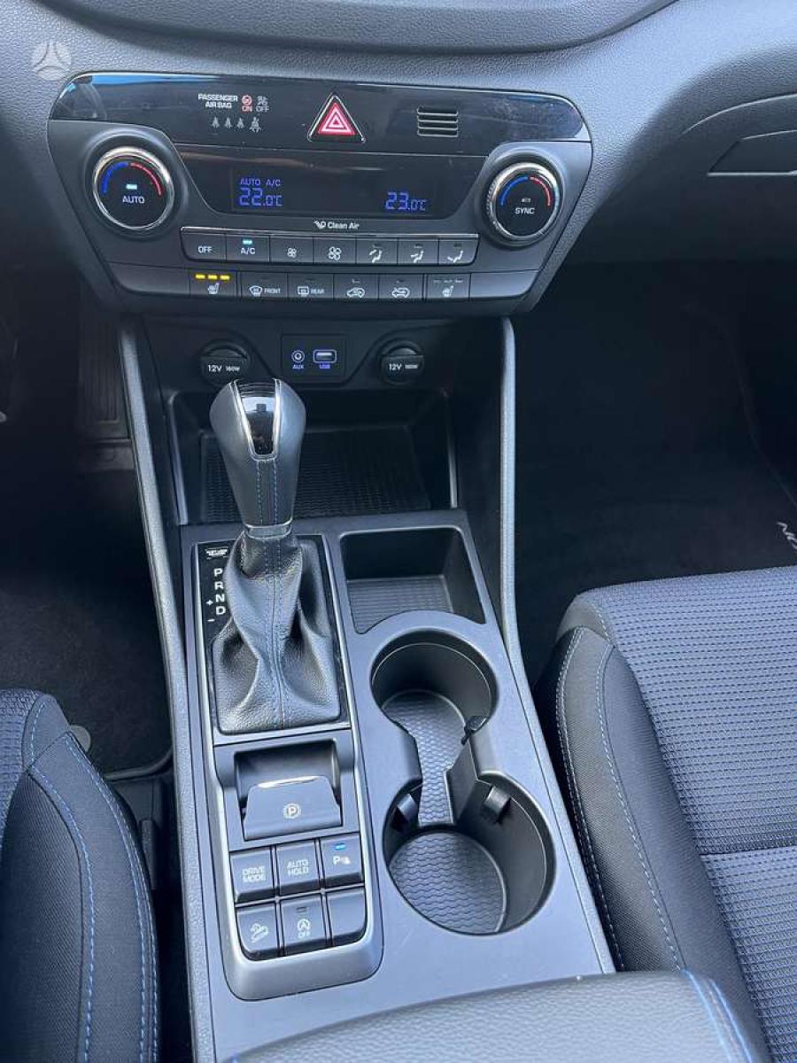 Balts Hyundai Tucson 2017 Viļņa, ar dzinēja tilpumu 1.69 L un nobraukumu 240 tūkst. km par 9700 €, foto 22 vietnē AUTOMOTO.COM.LV