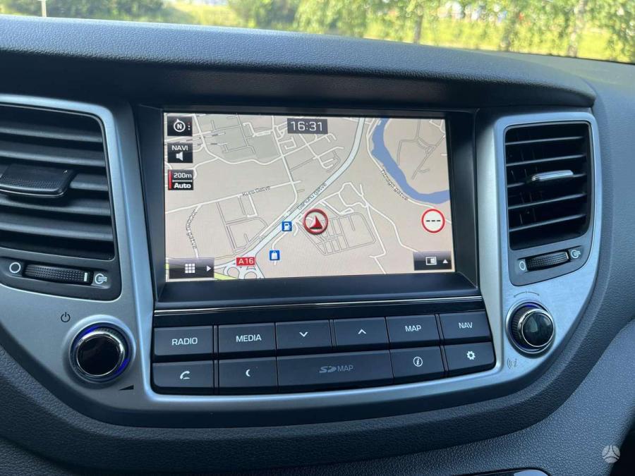 Balts Hyundai Tucson 2017 Viļņa, ar dzinēja tilpumu 1.69 L un nobraukumu 240 tūkst. km par 9700 €, foto 24 vietnē AUTOMOTO.COM.LV