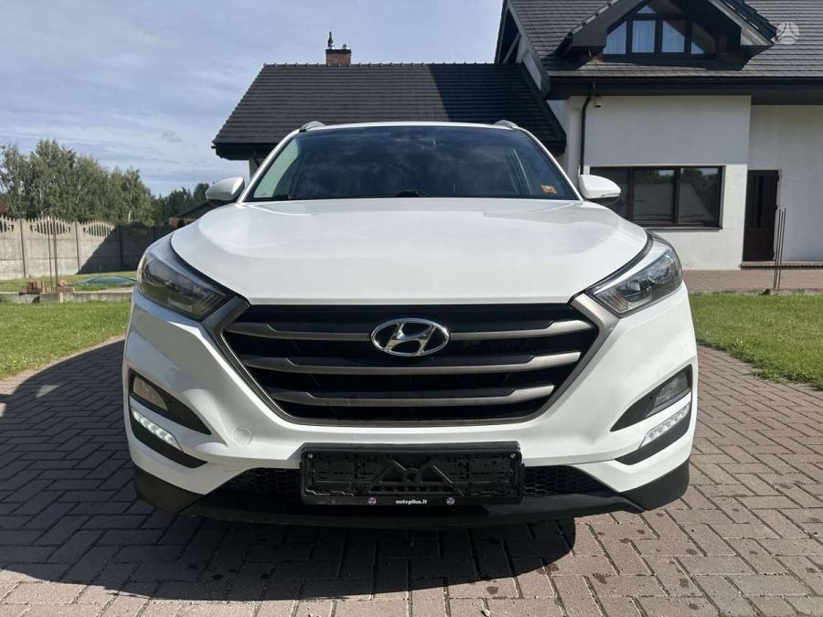 Balts Hyundai Tucson 2017 Šauļi, ar dzinēja tilpumu 2.00 L un nobraukumu 192 tūkst. km par 10350 €, foto 3 vietnē AUTOMOTO.COM.LV