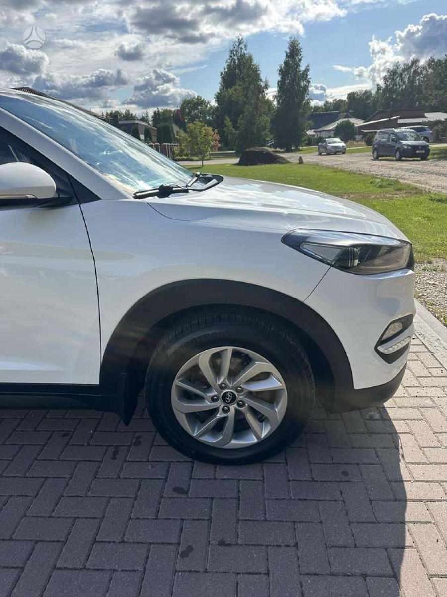 Balts Hyundai Tucson 2017 Šauļi, ar dzinēja tilpumu 2.00 L un nobraukumu 192 tūkst. km par 10350 €, foto 14 vietnē AUTOMOTO.COM.LV